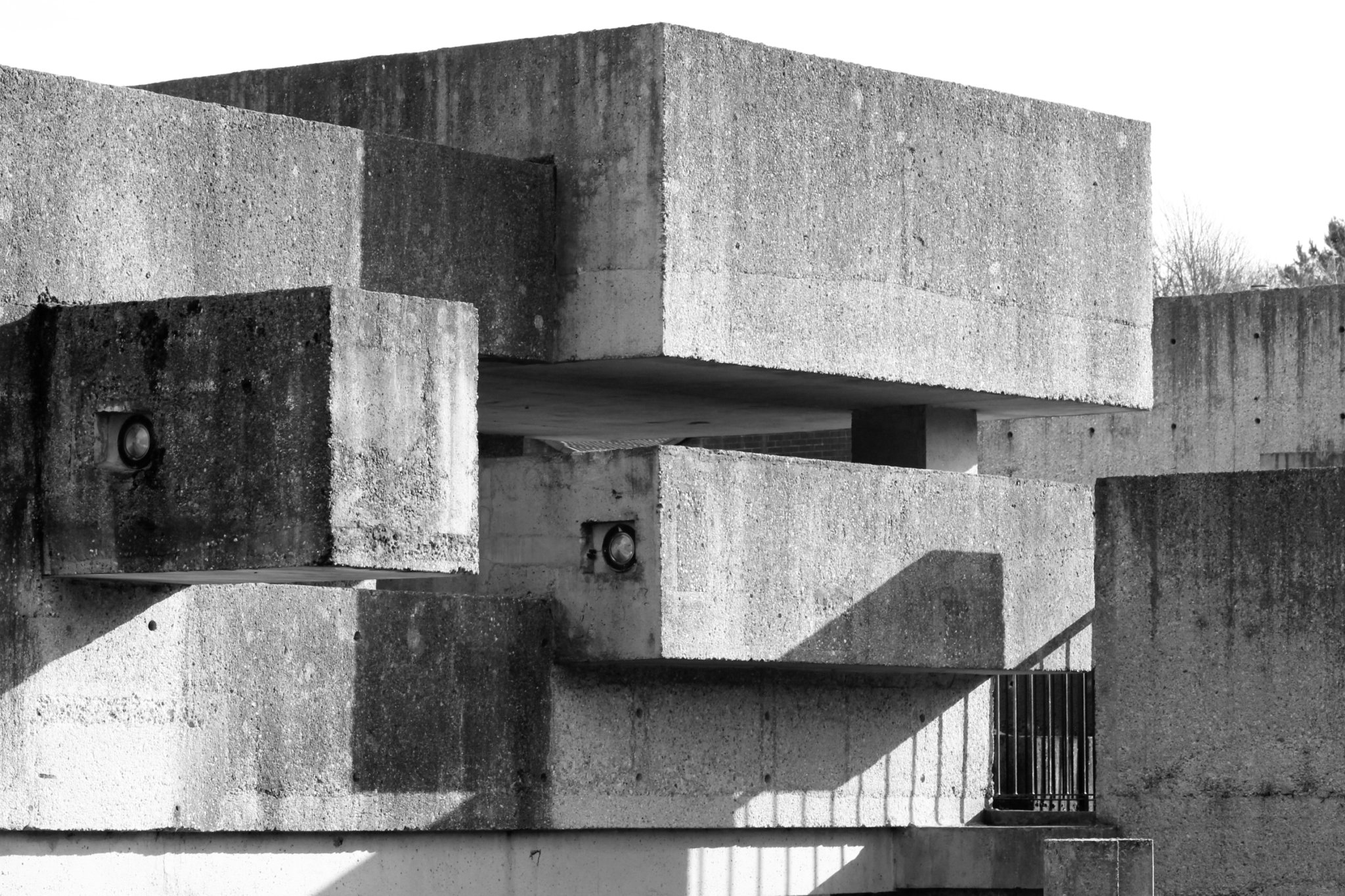 Class and Concrete: The Apollo Pavilion and the politics of Post-War ...